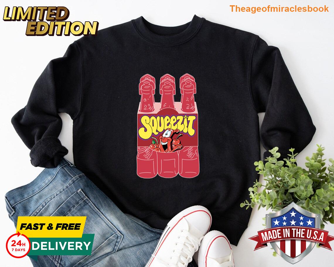 Squeezit 90s Forgotten Nostalgic Discontinued Juice Drink Bottles T-shirt