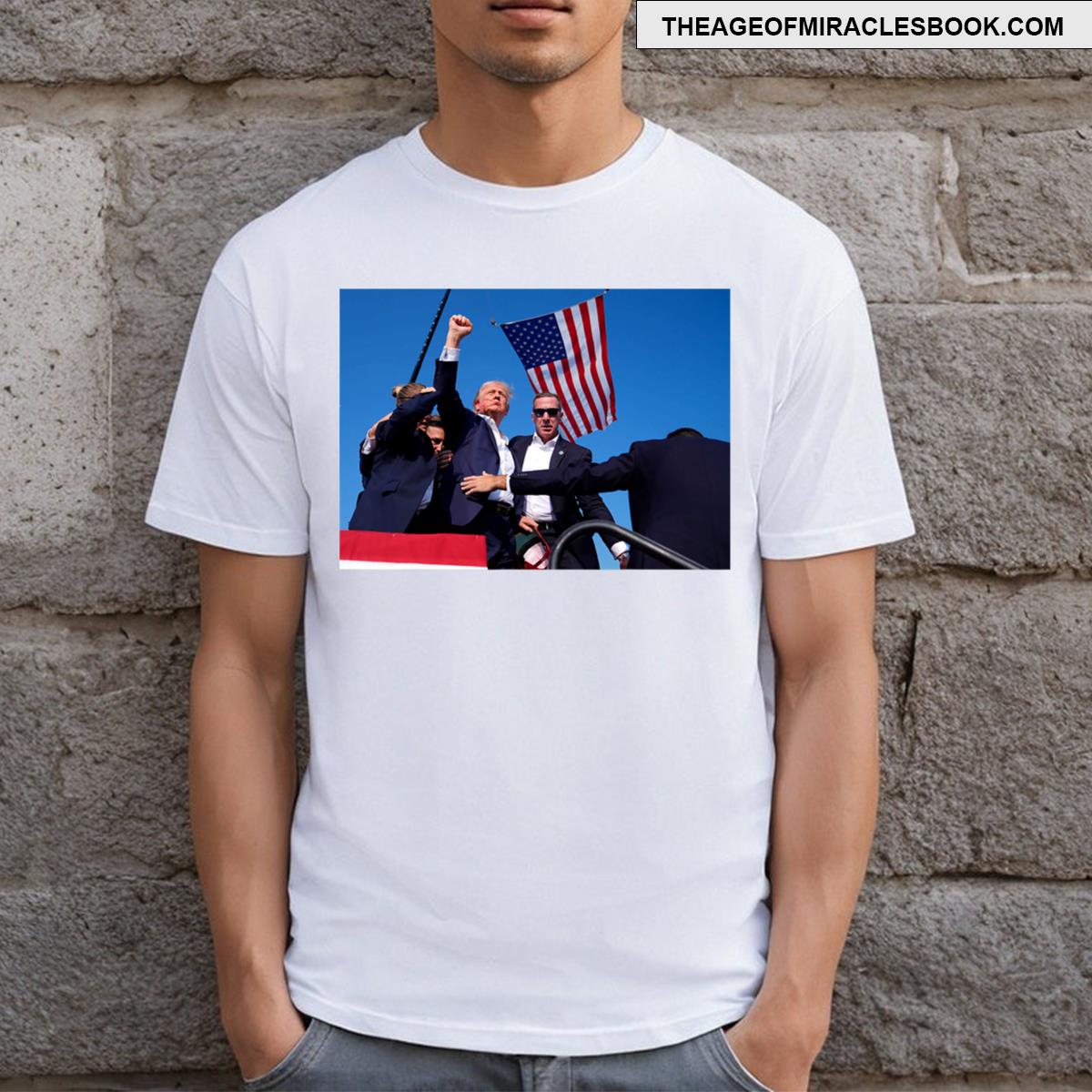 Trump 2024 Donald Trump Fist Pump T-shirt