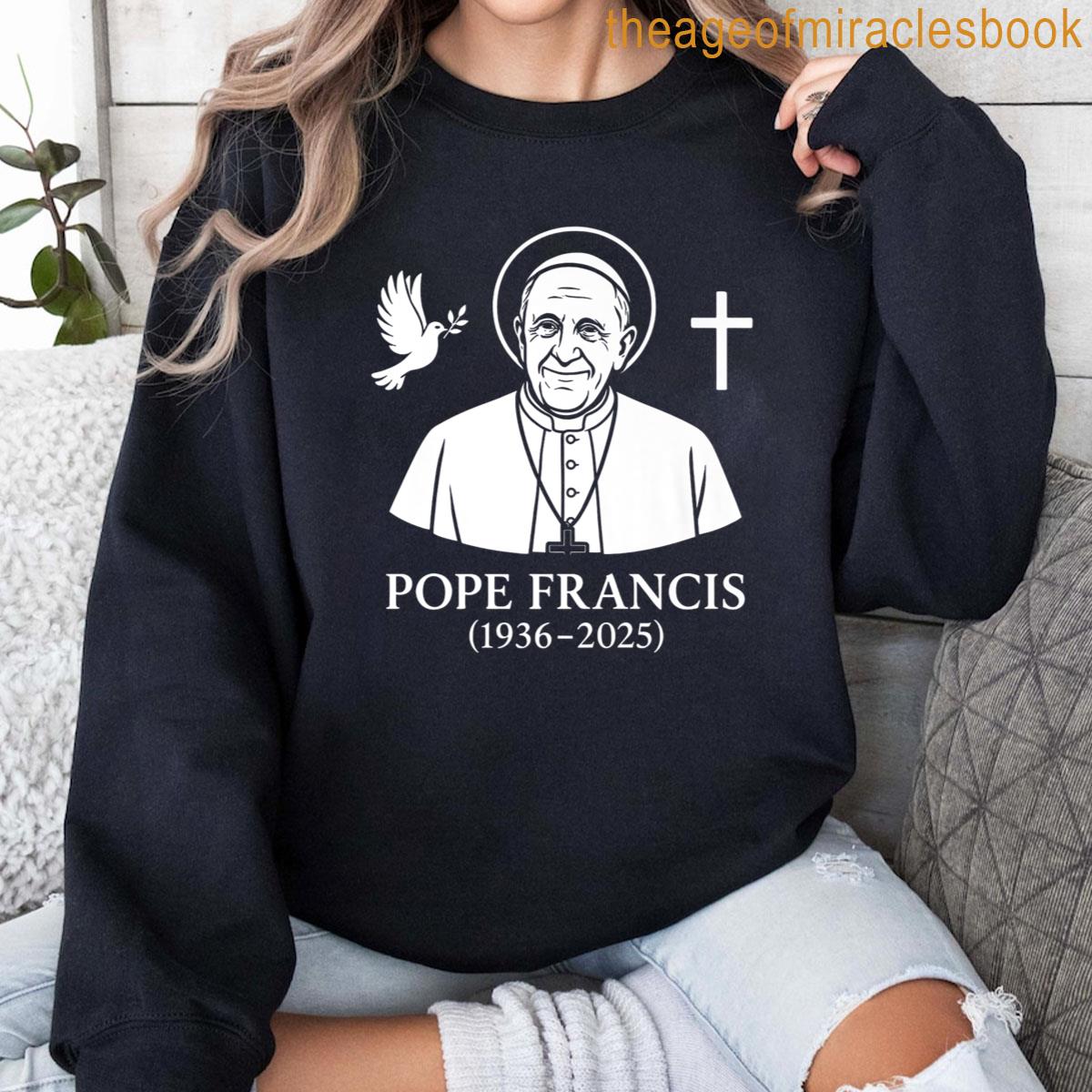 Pope Francis Signature 1936 2025 Catholic Premium T-shirt