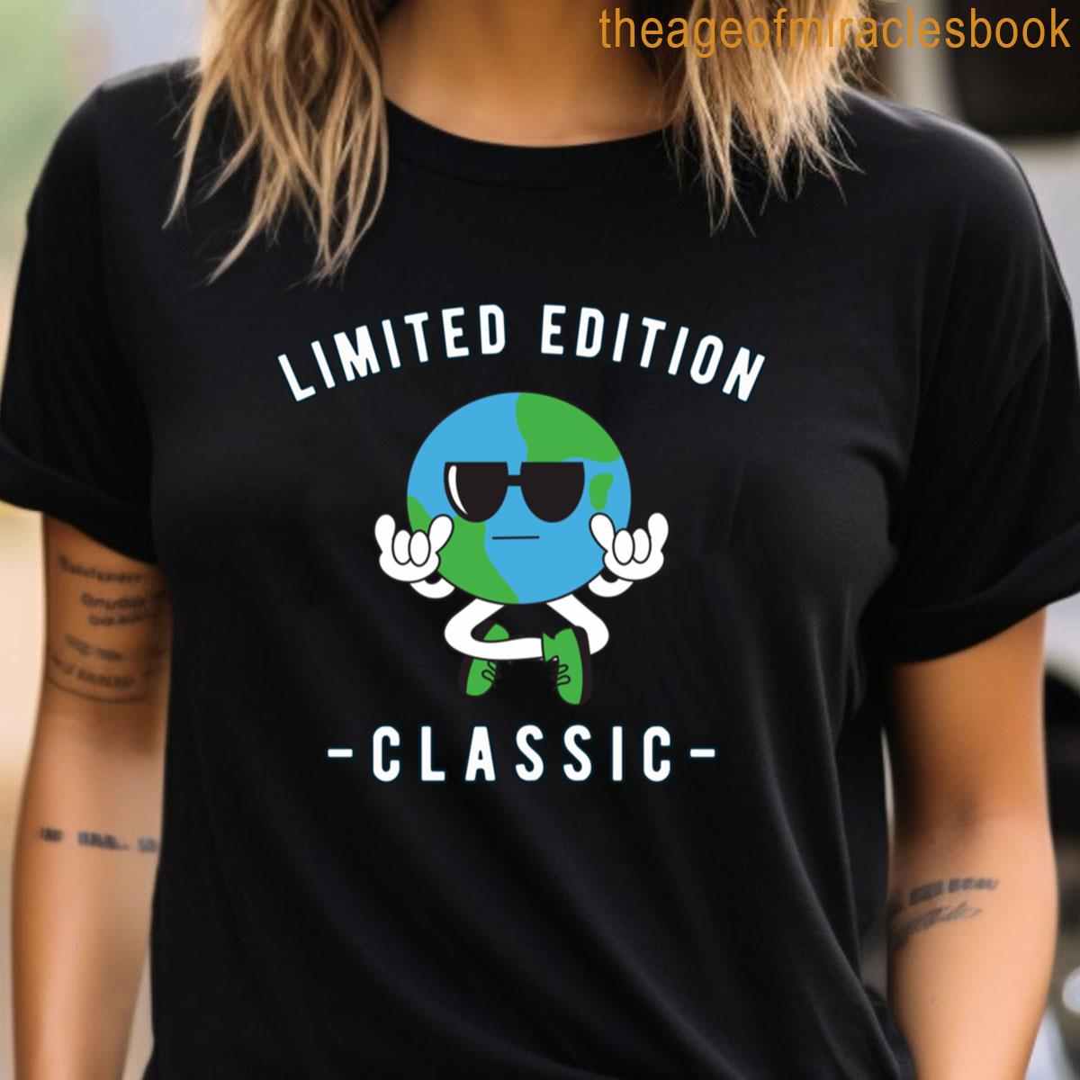 Earth Classic Shades With Limited Edition T-shirt