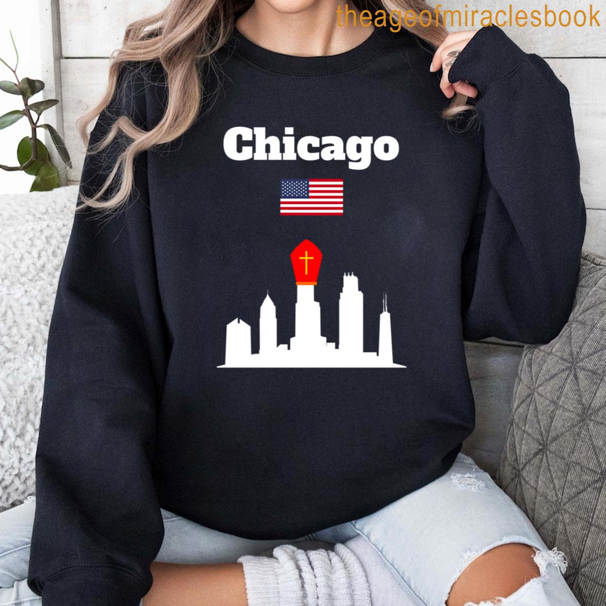 Chicago Pope Leo Xiv Chicago Skyline With Pope Hat Us Flag T-shirt