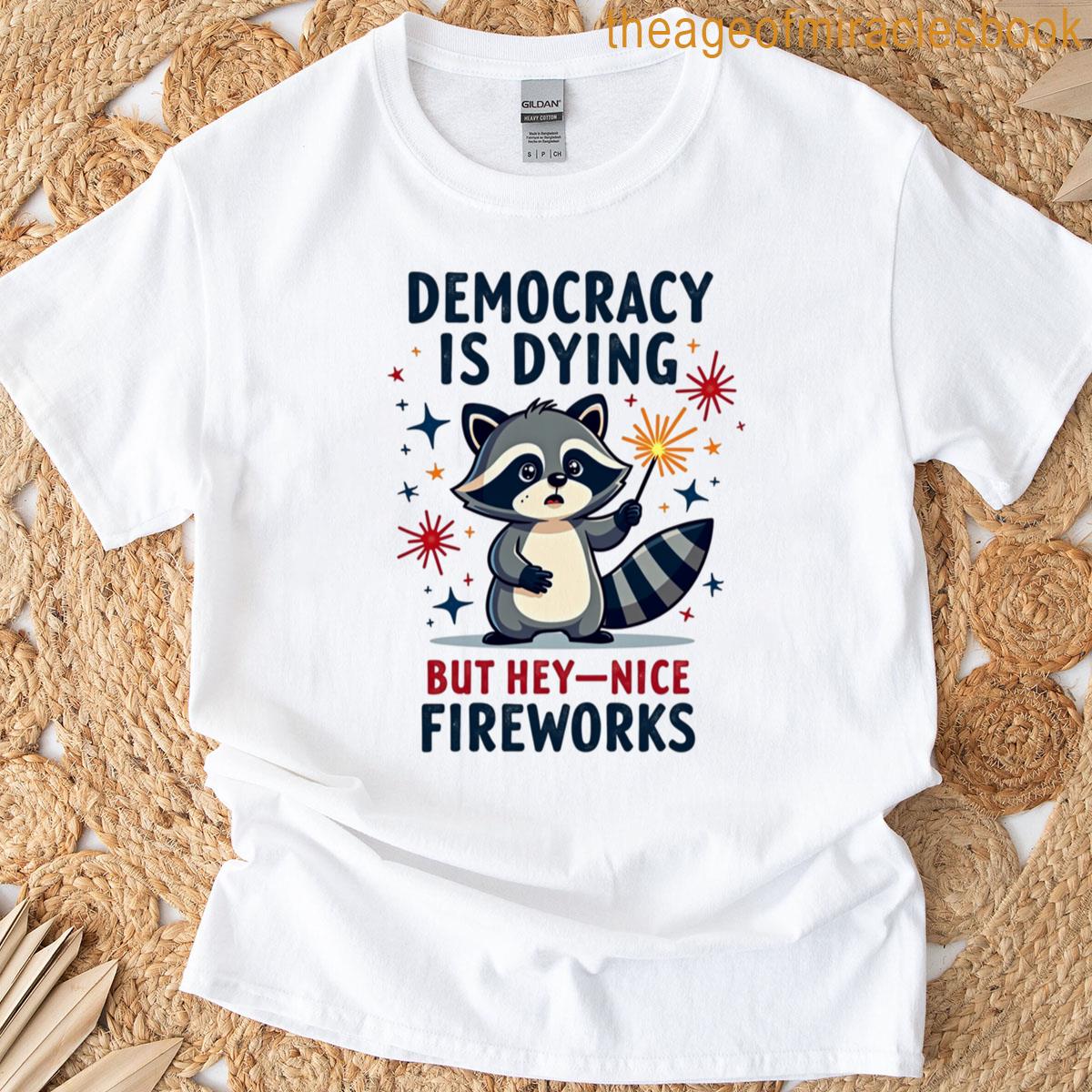 Funny Raccoon Fireworks - Hilarious 4th July Party T-shirt