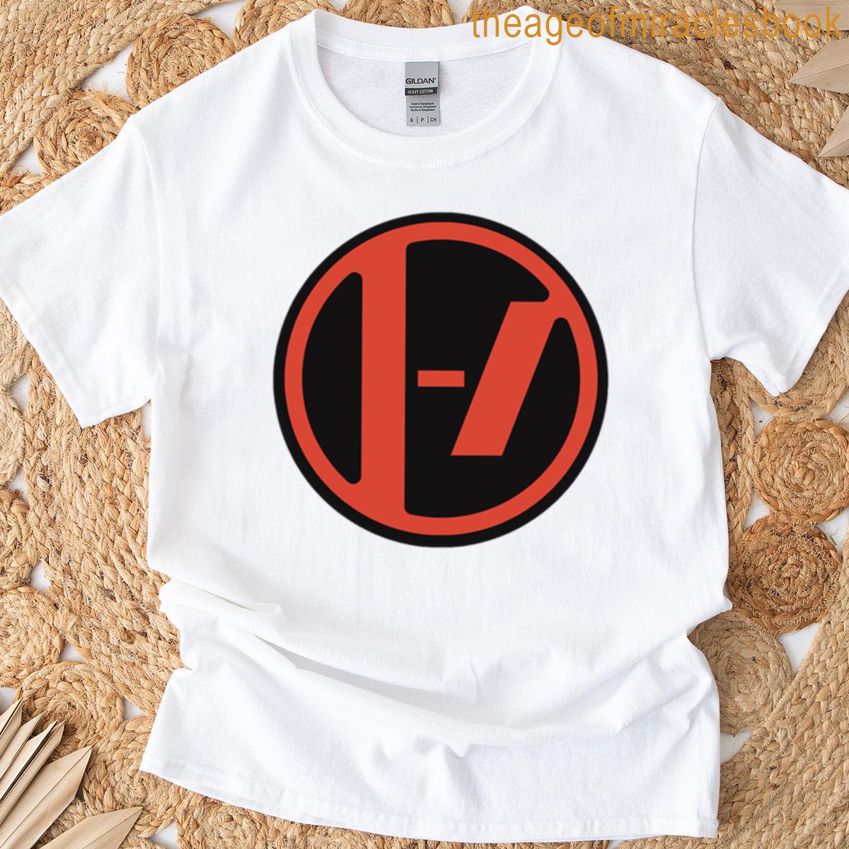 Top Logo Breach 2025 T-shirt