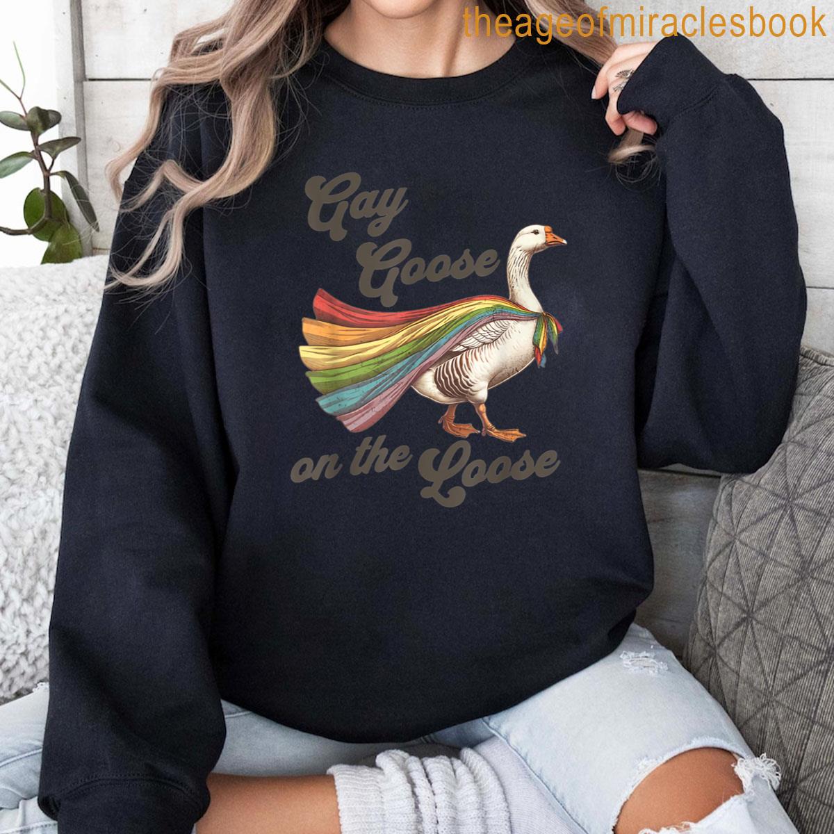 Vintage Rainbow Goose Lgbtq Pride Month Gay Human Rights T-shirt
