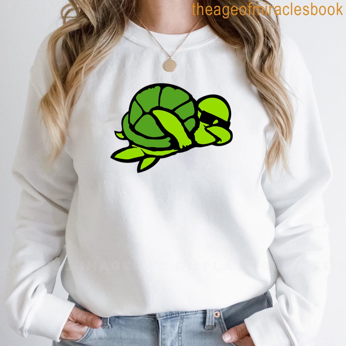 Water Turtle Dabbing Gesture Dab Dance Pose Dancing T-shirt