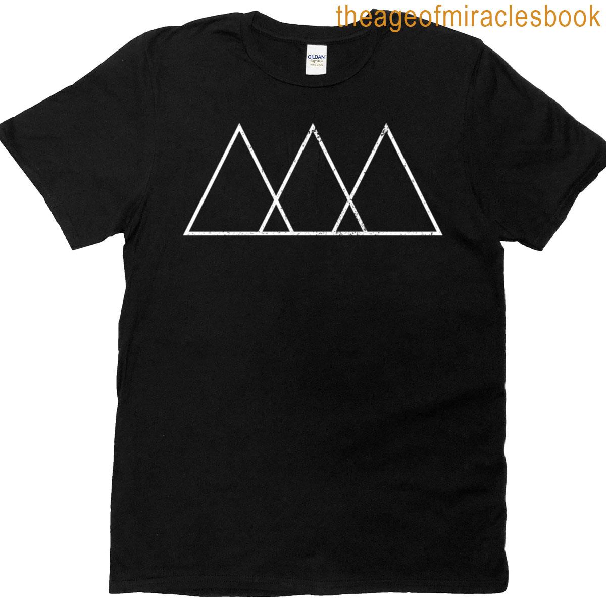 Geometric 3 Overlapping Triangles Geometry Art Distressed T-shirt